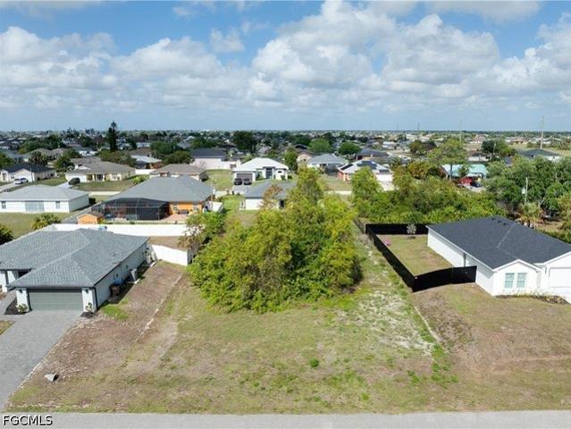 2616 NE 5th Ave, Cape Coral, FL 33909