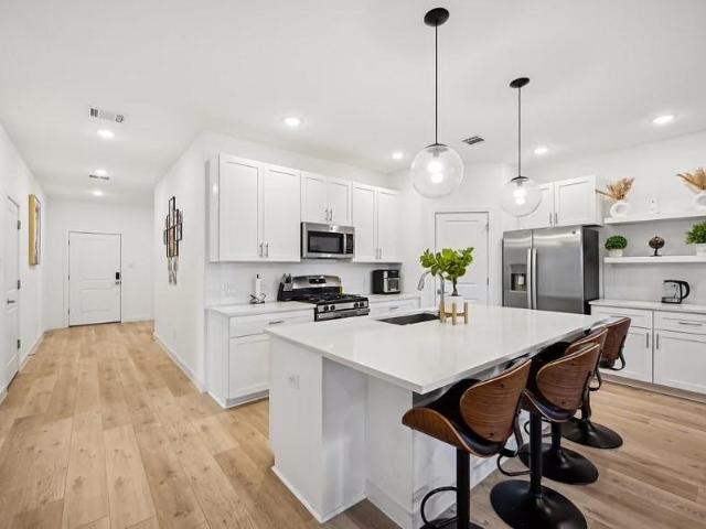 2616 Ontario Drive