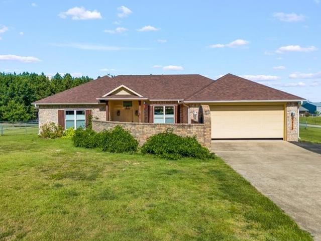 2616 Bob O Link Rd, Gilmer, TX 75645