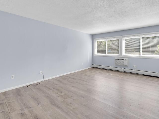 2616 Harriet Avenue # 104
