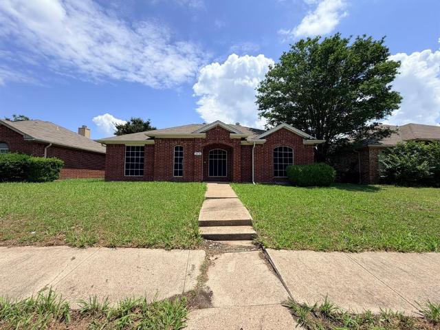 2616 Helen Lane