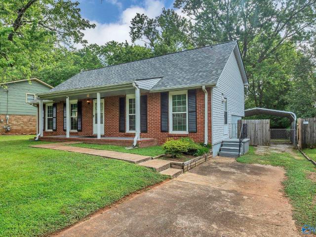 2616 Thornhill Road NW