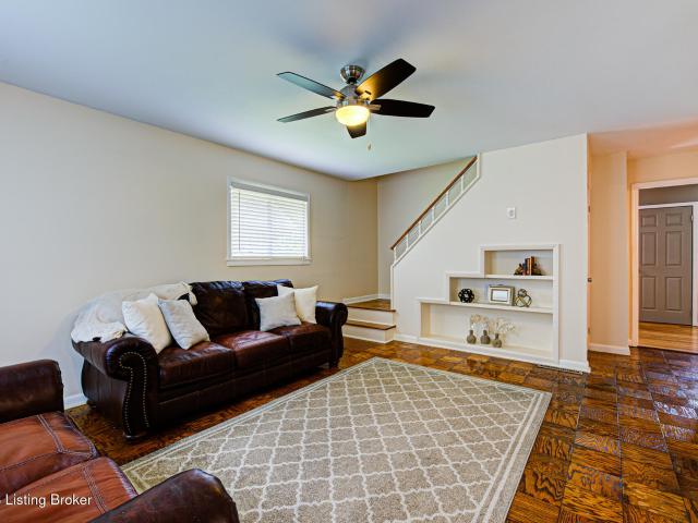 2616 Wendell Ave