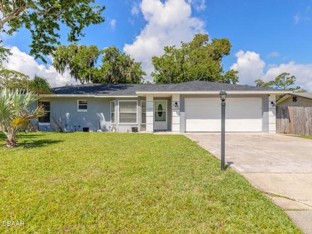 2616 Woodland Dr, Edgewater, FL 32141