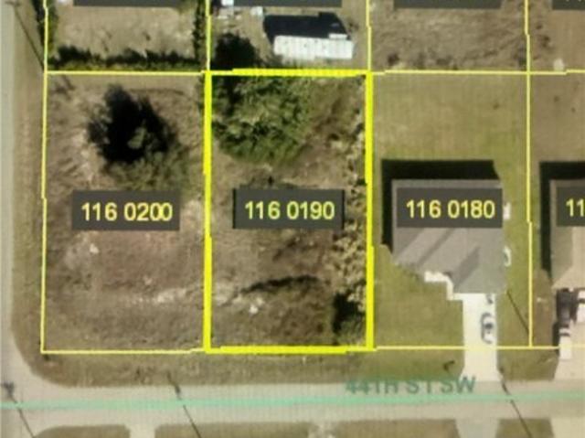 2616 44th St SW, Lehigh Acres, FL 33976