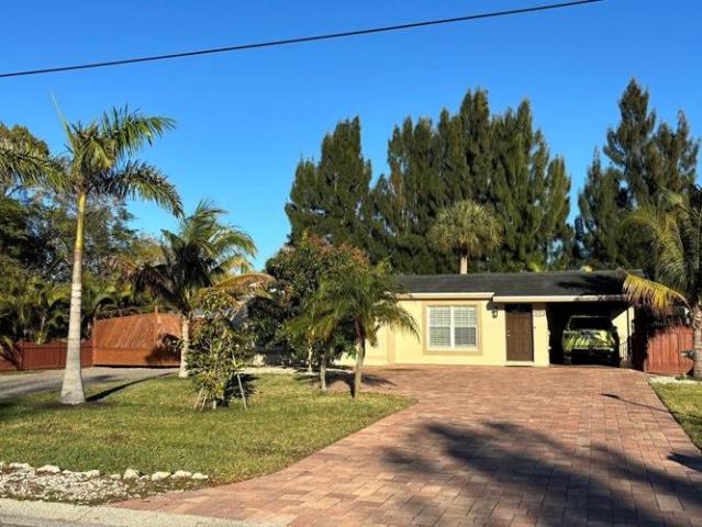 2616 6th Ave E, Palmetto, FL 34221