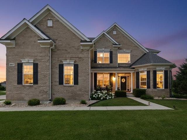 2617 Barker Dr, Batavia, IL 60510