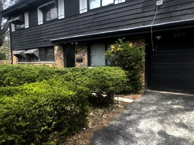 2617 Summit Ave, Highland Park, IL 60035