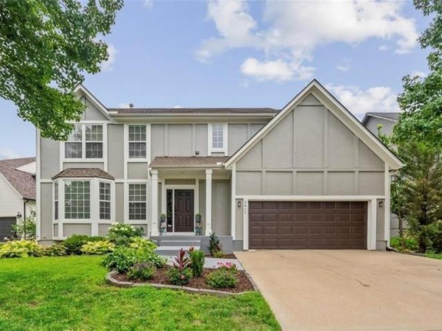2617 W Whitney St, Olathe, KS 66061