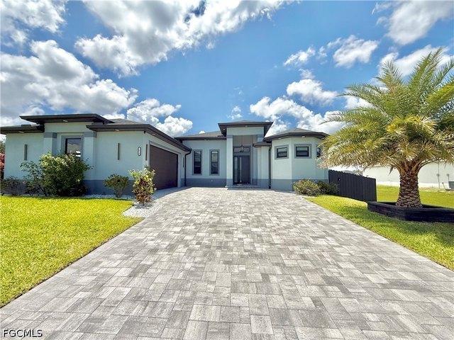 2618 NW 8th Ter, Cape Coral, FL 33993