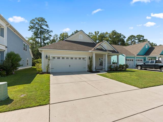 2618 Goldfinch Dr
