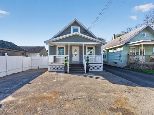 2618 Hendricks St, Schenectady, NY 12306