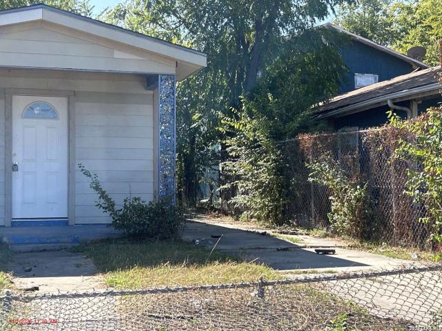 2618 Lombrano St, San Antonio, TX 78228 | MLS #1993