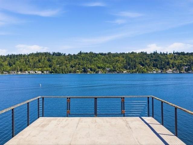 2618 W Lake Sammamish Pkwy NE, Redmond, WA 98052