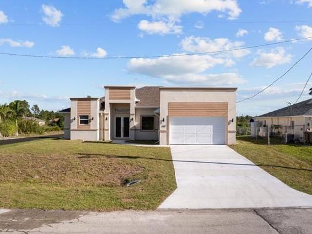 2618 22nd St W, Lehigh Acres, FL 33971