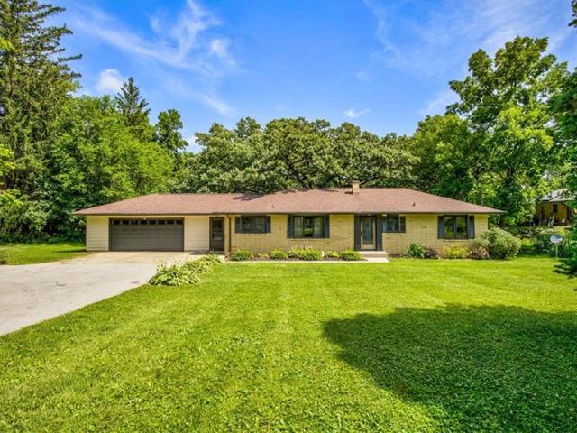 2619 Meadow Glen Rd, Ames, IA 50014