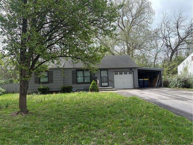 2619 NE 56th St, Kansas City, MO 64119
