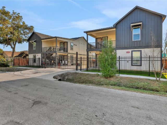 2619 Delafield St, Unit 4, Houston, TX 77023 | MLS #93474 | Compass