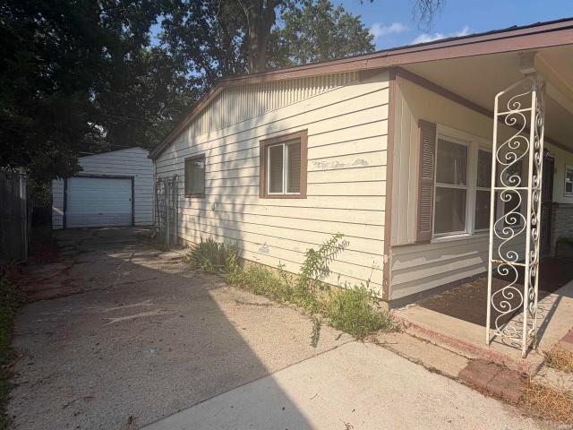2619 Drexel Avenue