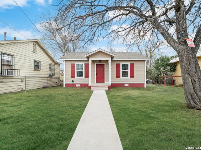 2619 E Houston