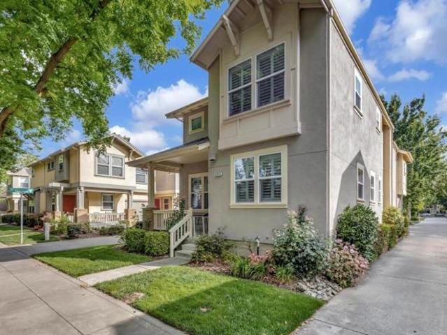 2619 I St, Sacramento, CA 95816