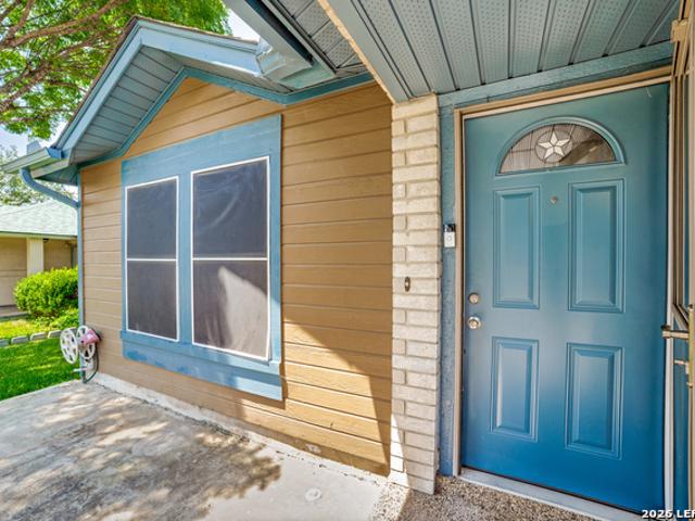 2619 Jade Hill