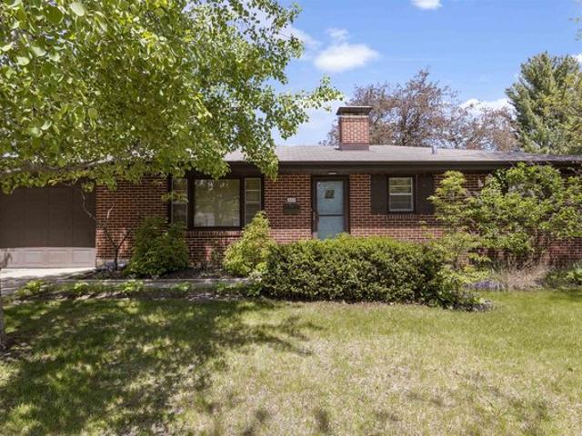 2619 Karen Dr, Rockford, IL 61101