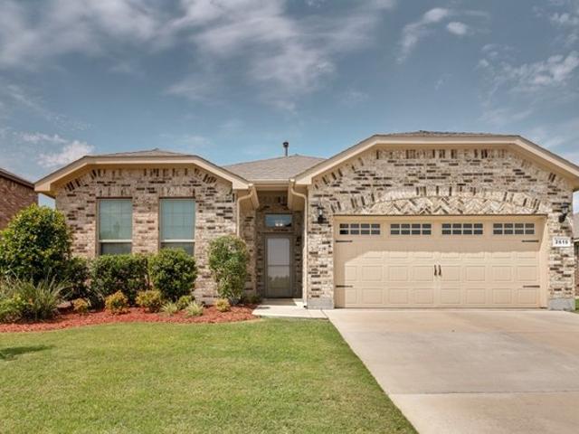 2619 Sunburst Dr, Glenn Heights, TX 75154