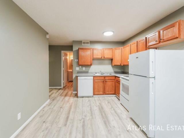 2610/2614 E Fountain Boulevard 2 Bedroom Apartment for Rent at 2610 E Fountain Blvd, Colorado Springs, CO 80910 Memorial Park
