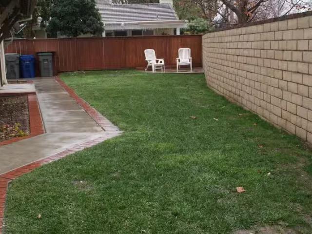 26102 Galvez Ct Houses in Valencia, CA