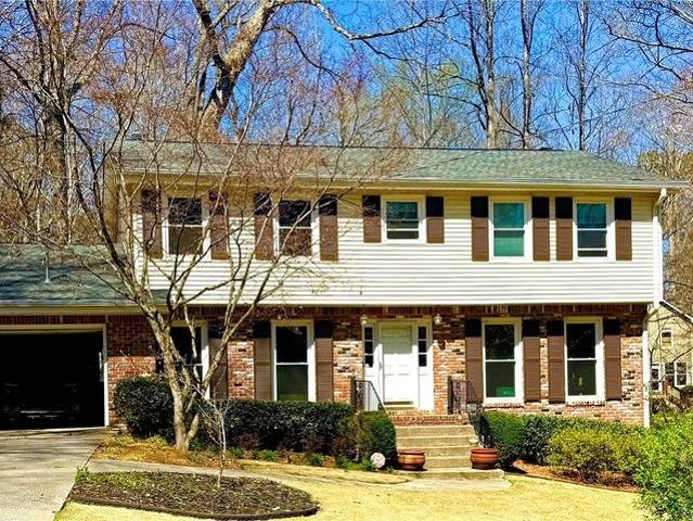 2610 Amberly Dr, Atlanta, GA 30360
