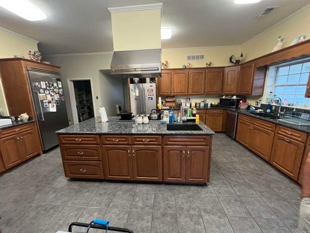 2610 Huttig Hwy