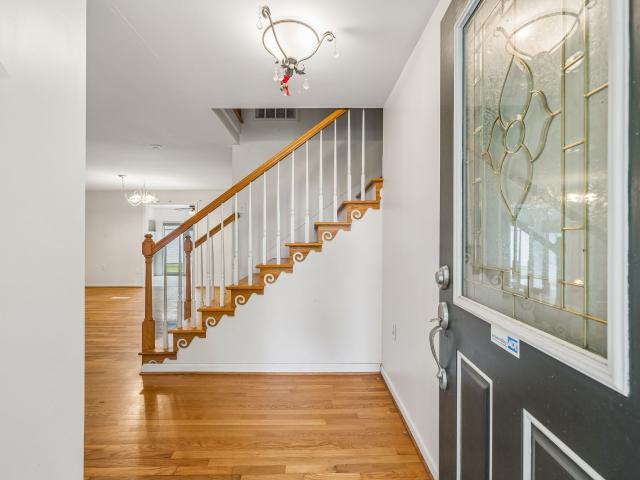 2610 Lockertsville Rd