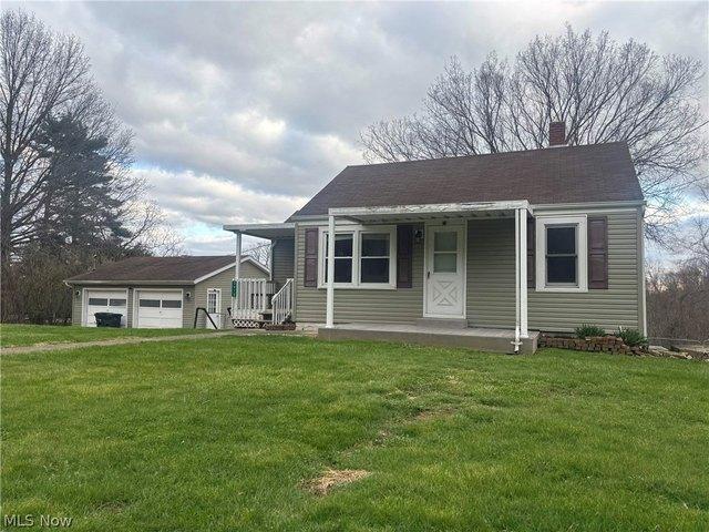2610 Ridge Rd, South Zanesville, OH 43701