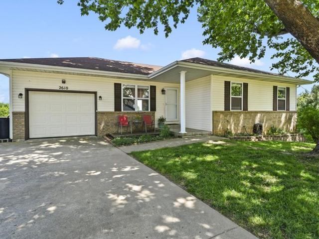 2610 S Lilac St, Ozark, MO 65721