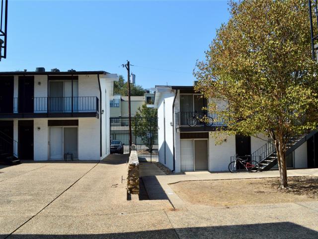 2610 Salado St # 202