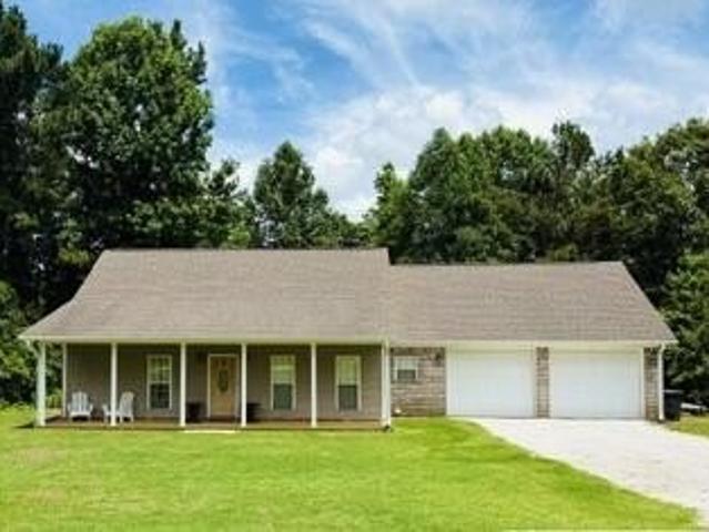 2610 Tuscumbia Rd, Blue Springs, MS 38828