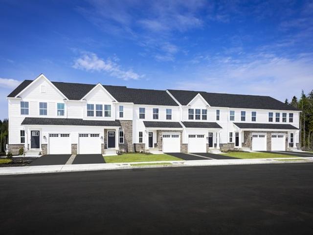 2610 Tisbury Ln, Downingtown, PA 19335