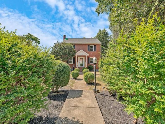 2610 Vancouver Dr NW, Roanoke, VA 24012