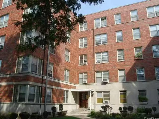 2610 W Berwyn Ave, Unit 212, Chicago, IL 60625 MLS #12371983