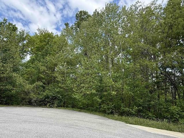 2610 W Donegal Ct, Bloomington, IN 47404