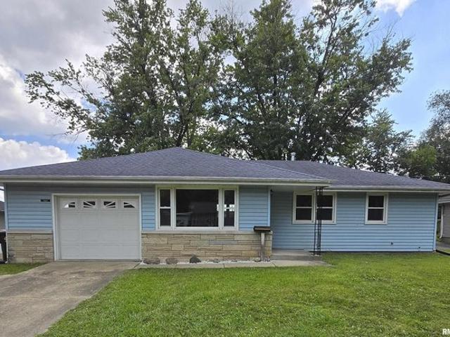 2610 W Scenic Dr, Peoria, IL 61615