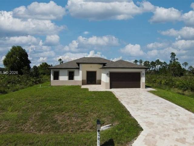 2610 20th St W, Lehigh Acres, FL 33971