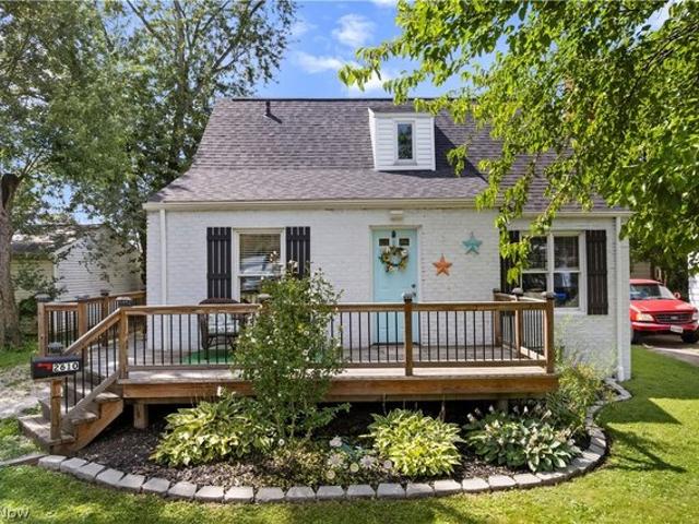 2610 7th St, Cuyahoga Falls, OH 44221
