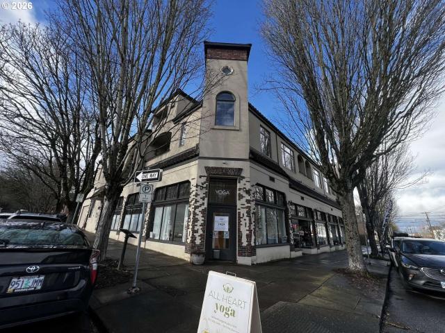 2611 NW Upshur St, Unit 207, Portland, OR 97210 | Compass