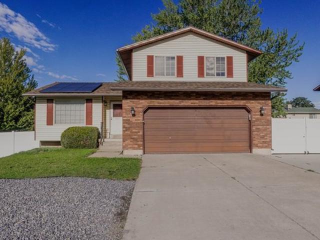 2611 N 1600 E, Layton, UT 84040