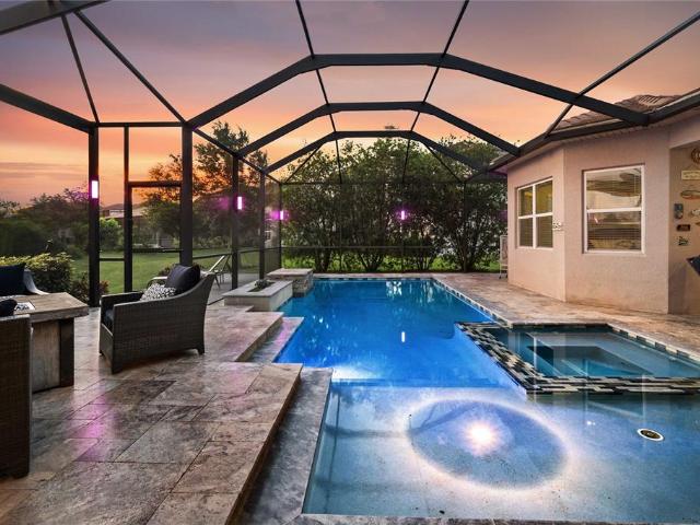 2611 Coco Palm Cir, Wesley Chapel, FL 33543 | MLS #TB8464