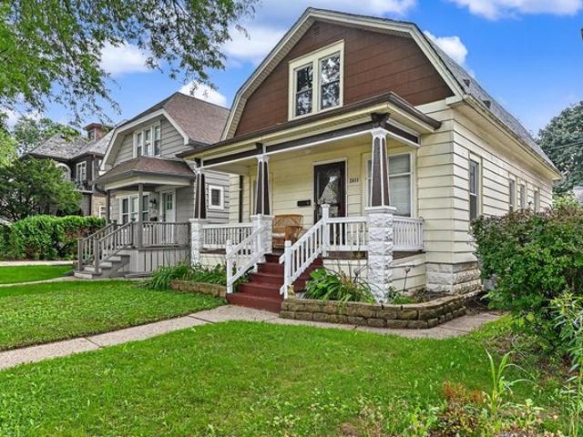 2611 E Oklahoma Ave, Milwaukee, WI 53207