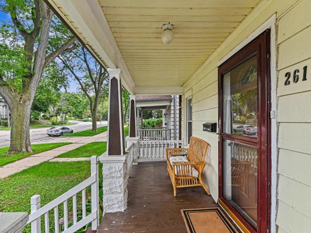 2611 E Oklahoma Ave
