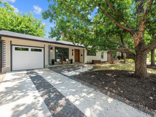 2611 East Side Dr